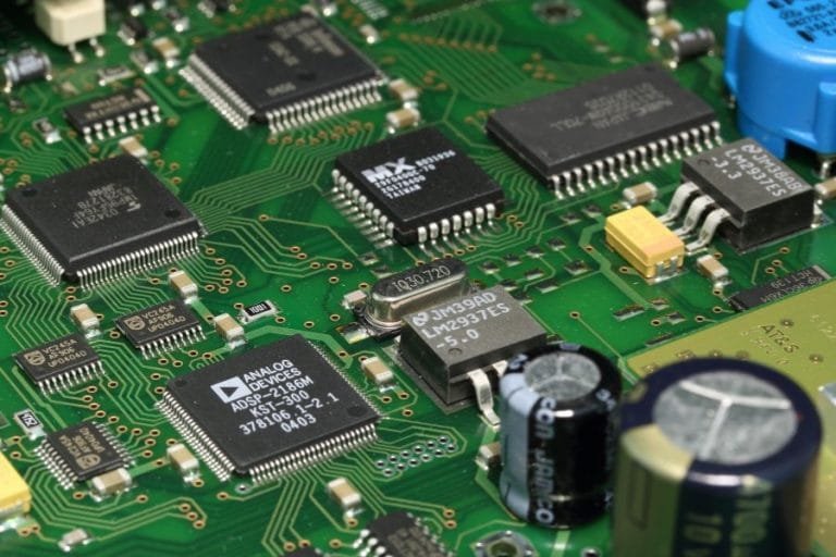 Mastering 8 Layer PCB Stackup Design - A Comprehensive Guide - JHYPCB